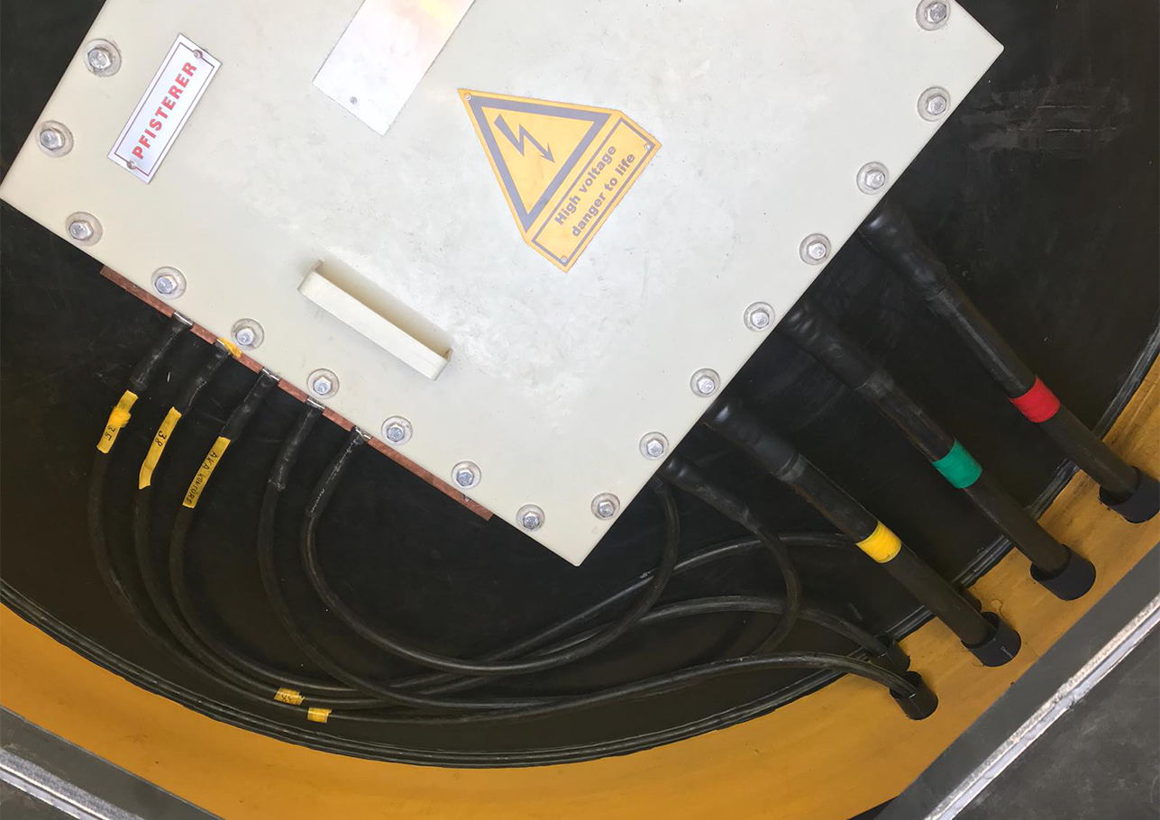 Hermetic cable chamber Suitable for cable connection and equipment ...